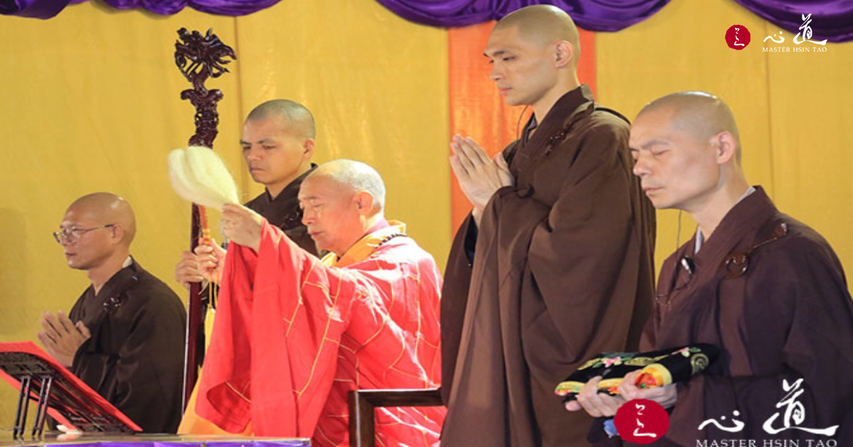 bing-shen-nian-hua-yan-fa-huei - Master Hsintao-The entire universe is ...